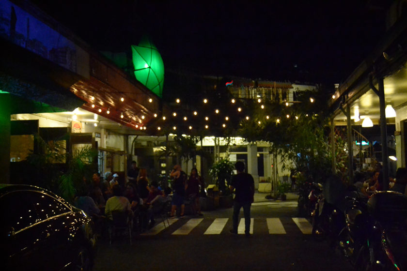 PICTURES: Night Strolling In Cubao - Quedank